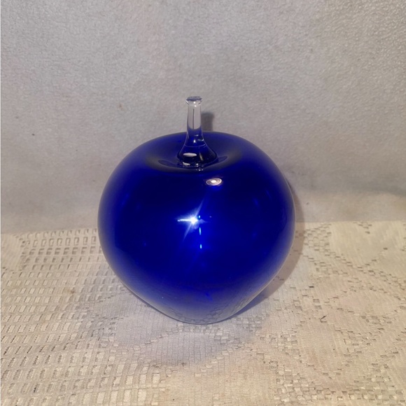 BLENKO | Art | Vintage Blenko Colbalt Blue Glass Apple No Chips Or ...